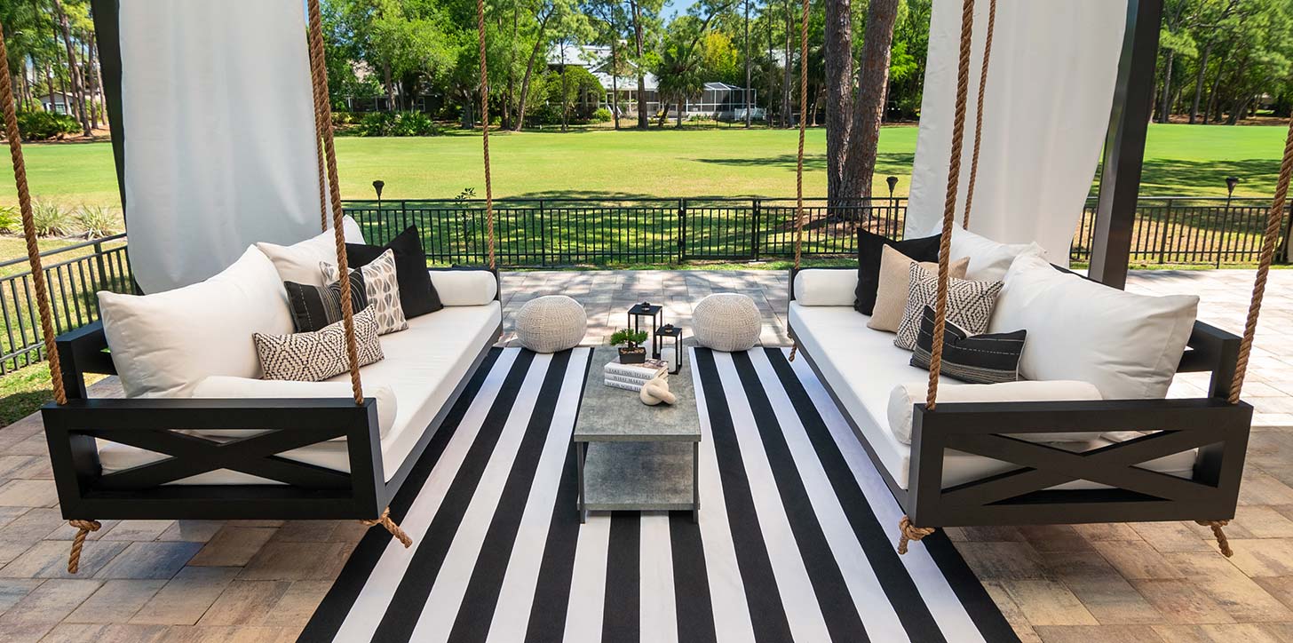 Aluminum Swing Beds - Awning Works Inc.